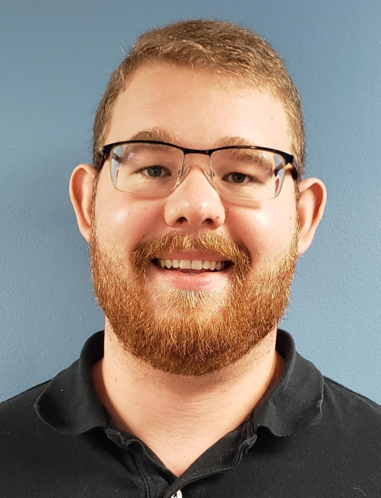 Mack Team Grows - Mack Molding Co.