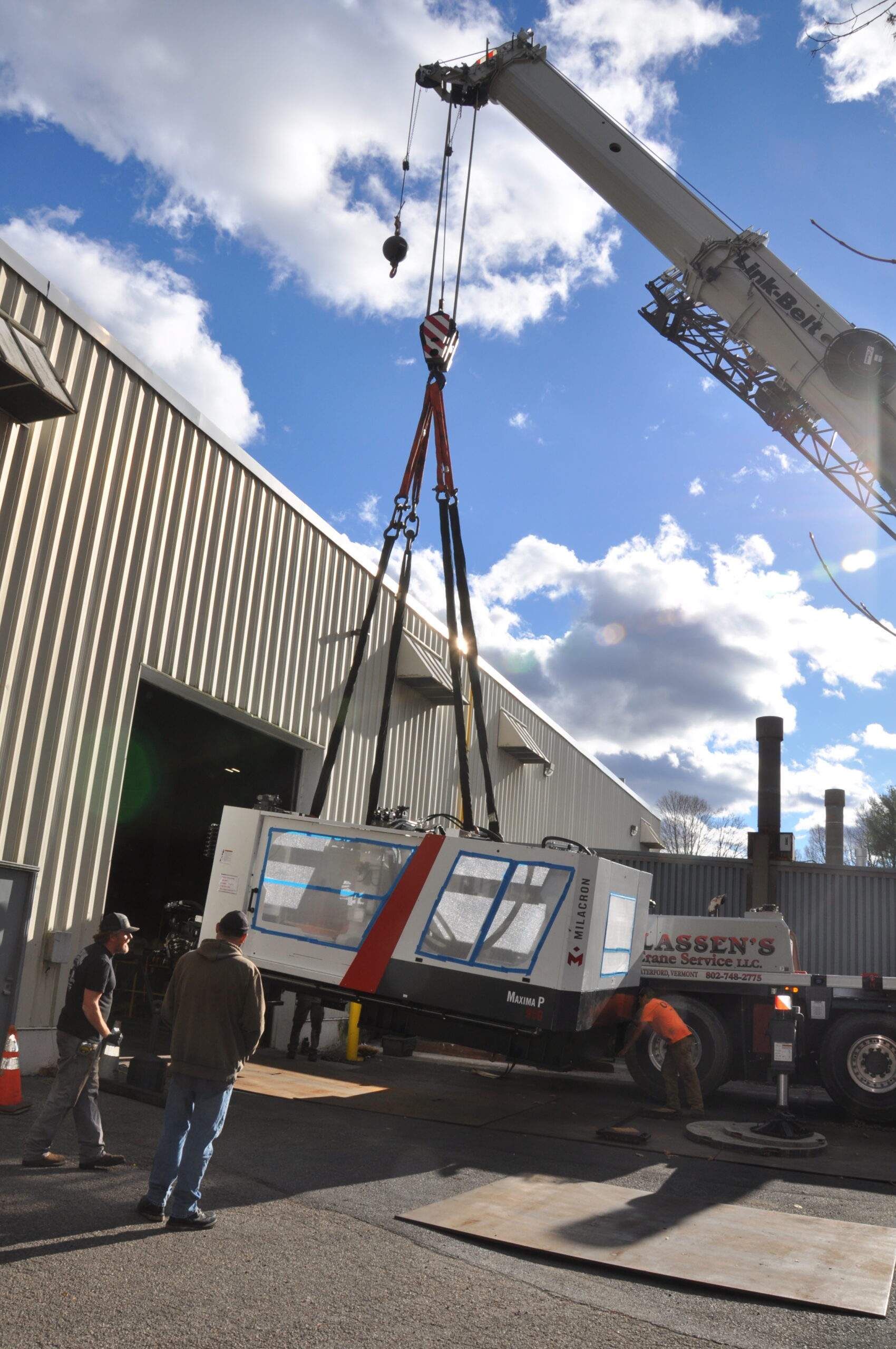 Mack Molding Makes Largest Press Buy in Over 25 Years - Mack Molding Co.